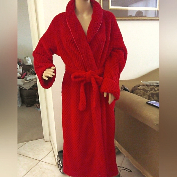 Charter Club | Intimates & Sleepwear | Like New Charter Club Rich Red ...